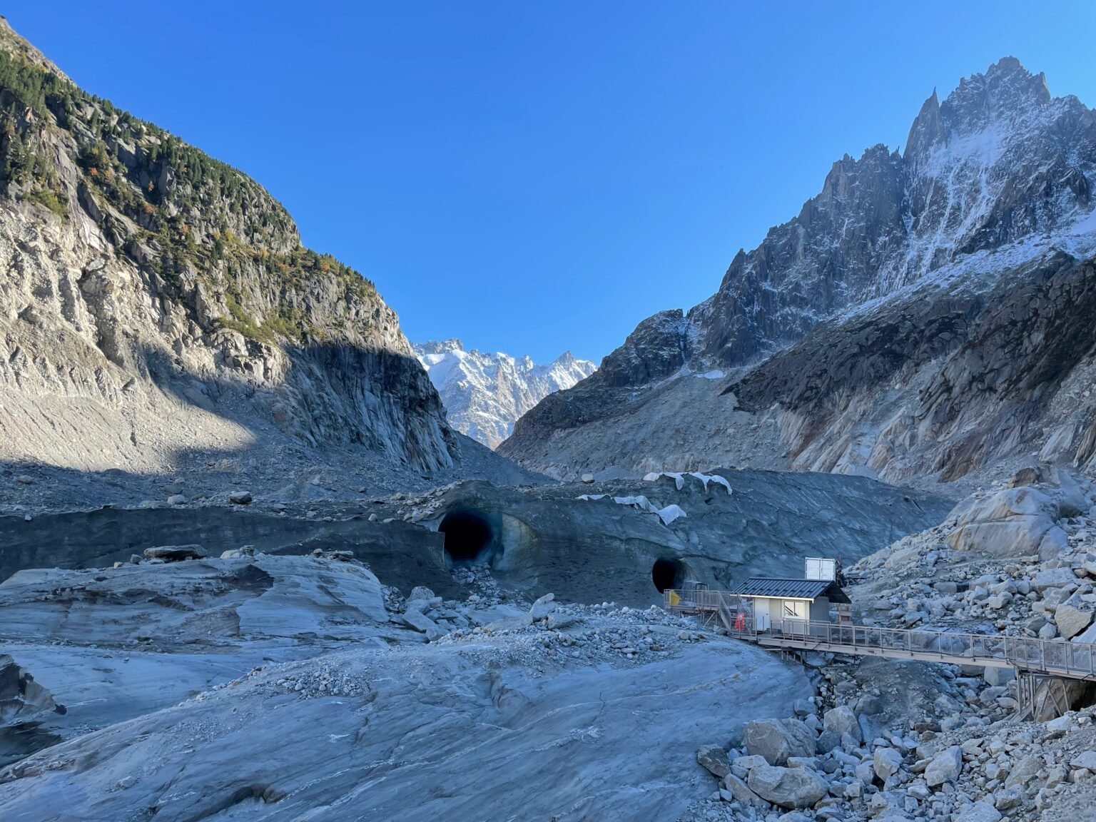 Mer de Glace Glacier: Train Ride, Ice Cave & Climate Change - Curious Don
