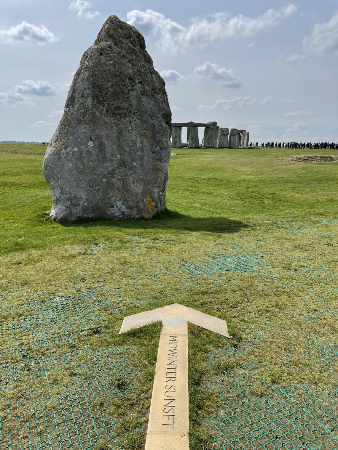 Stonehenge: Exploring the Mystery and Science Behind the Stones ...